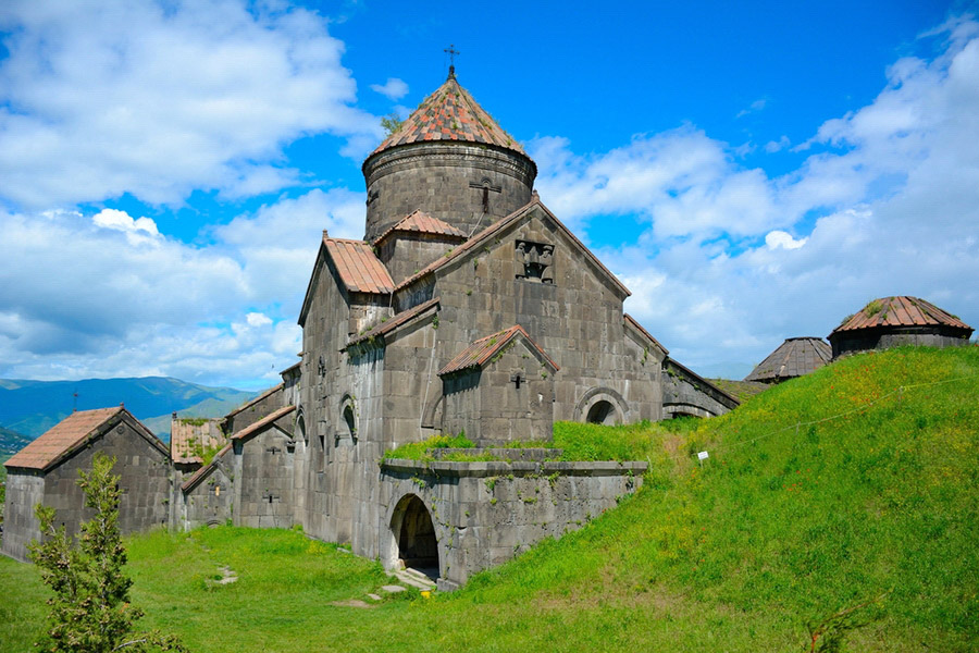 Features of Armenian architecture